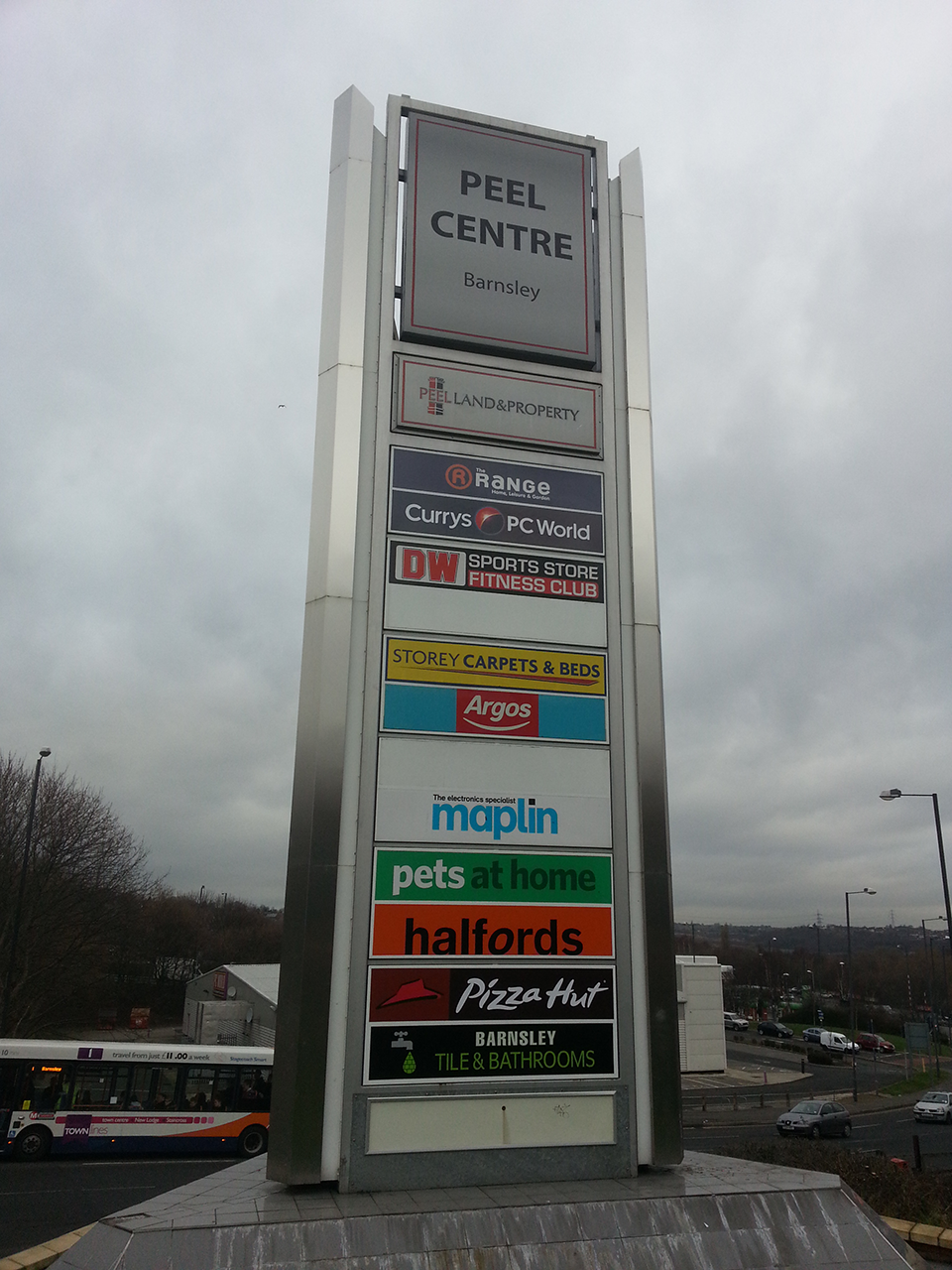 Totem Signs - Shop Signage Solutions | In-Signs